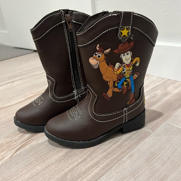Disney | Shoes | Disney Pixar Toy Story Woody And Bullsye Brown Cowboy ...